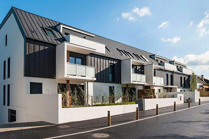 Appartement à louer - Bruz, Centre-ville - 5 pièces - 4 chambres