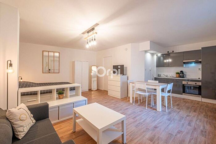 Appartement à louer - Centre-Hôtel de Ville, Limoges - 1 pièce