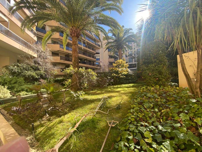 Appartement 1 pièce à louer - Carré d'Or, Nice