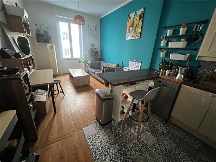 Appartement à louer - Lyon e , Guillotière - 3 pièces - 2 chambres