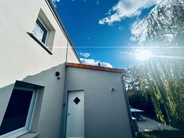 Maison à vendre - Aulnat - 4 pièces - 3 chambres