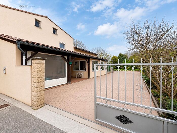 Les Cassés : Maison 5 pièces à vendre