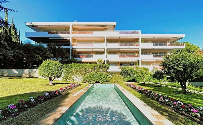 Appartement 2 pièces à vendre - Cannes, Petit Juas