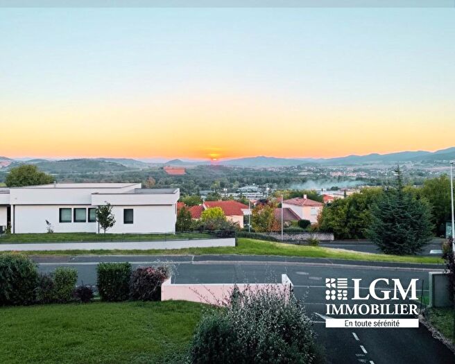 Appartement à vendre - Cournon-dAuvergne, Centre-ville, Vieux Bourg - 4 pièces - 3 chambres