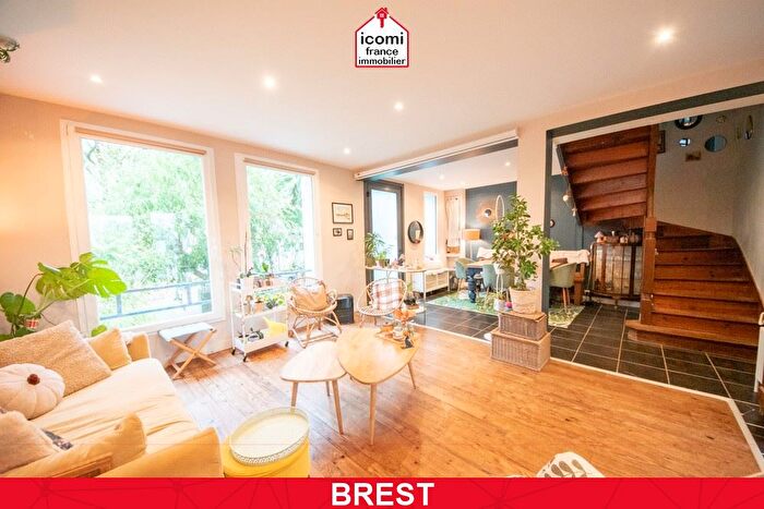 Maison à vendre - Brest, Kérédern - 5 pièces - 4 chambres