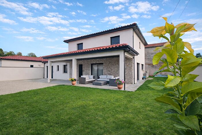 Maison à vendre - Le Péage-de-Roussillon - 5 pièces - 4 chambres