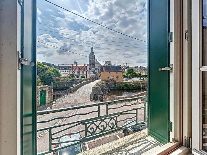 Maison à vendre - Quimperlé - 7 pièces - 5 chambres