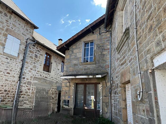 Maison à vendre - Peyrat-le-Château - 4 pièces - 3 chambres