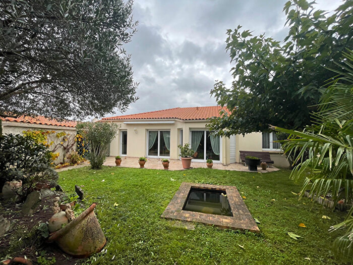 Maison à vendre - Saint-Sébastien-sur-Loire, Est - 5 pièces - 3 chambres