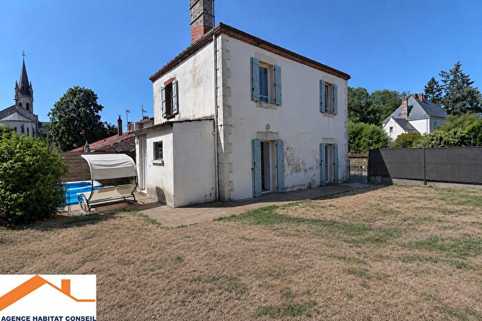 Maison 4 pièces à vendre à Saint-Denis-la-Chevasse