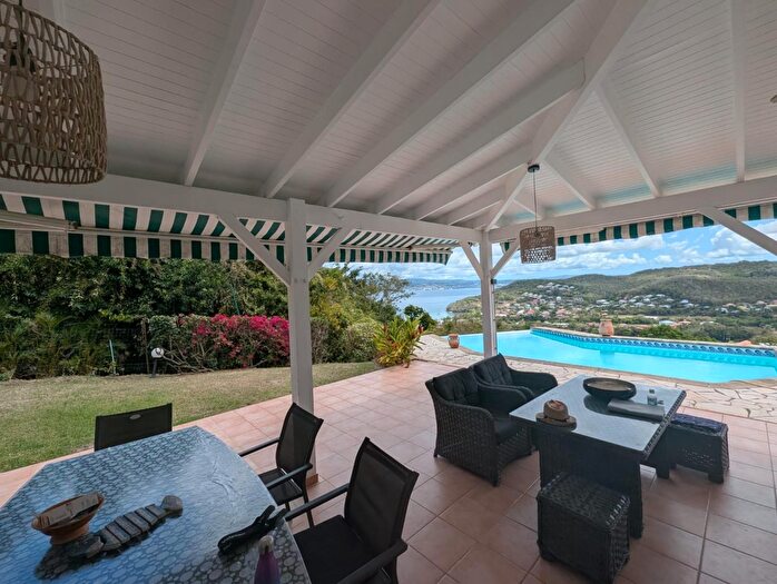 Maison 4 pièces à vendre à Les Trois-Îlets