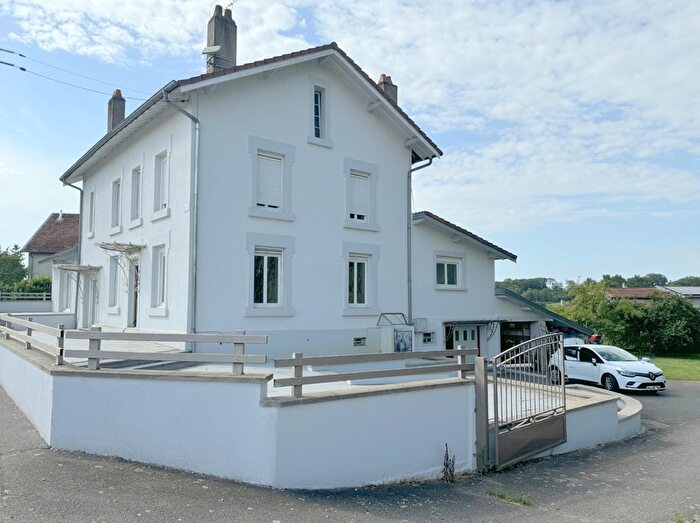 Maison à vendre - Montigny - 9 pièces - 5 chambres