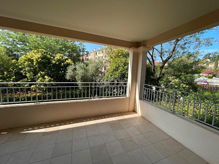 Toulon, La Serinette, La Barre : Appartement 3 pièces à louer