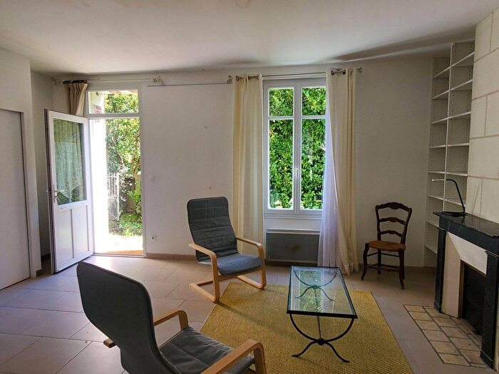 Appartement à louer - Saint-Cyr-sur-Loire - 2 pièces - 1 chambre