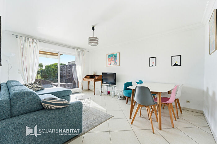 Appartement à vendre - Antibes, Antibes-les-Pins, Trianon, Le Fournel, Peyregoue - 3 pièces - 2 chambres