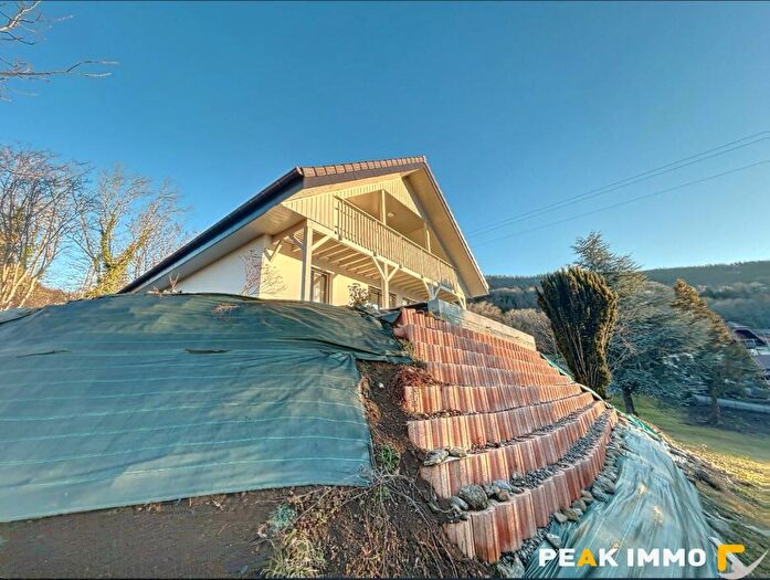 Maison à louer - Bonne - 5 pièces - 4 chambres