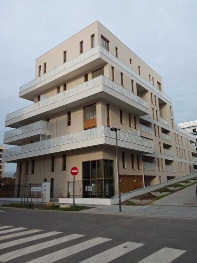 Appartement à louer - Cité Artisanale-Chauffours, Cergy - 2 pièces - 1 chambre