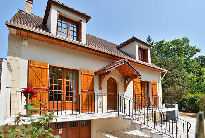 Montgeron, Saint-Hubert, Plateau, Chalandray - Maison 6 pièces à vendre