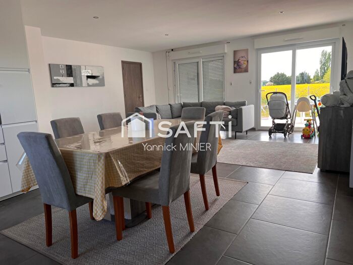 Maison à vendre - La Chapelle-sur-Loire - 5 pièces - 3 chambres
