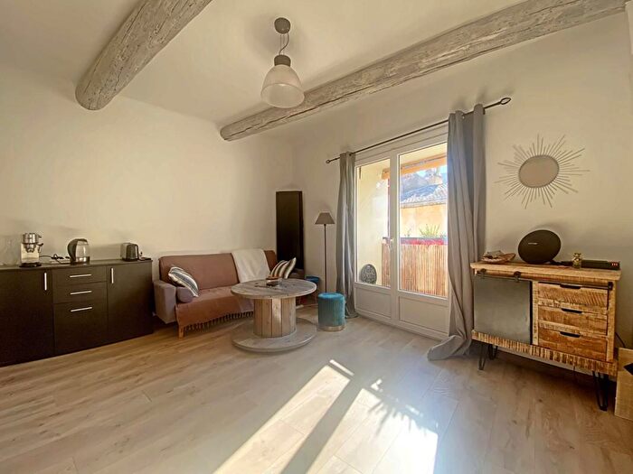 Alleins - Maison 3 pièces à louer