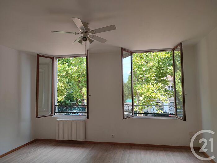 Appartement 2 pièces à Crépy-en-Valois, Prévert, Vassal, à louer