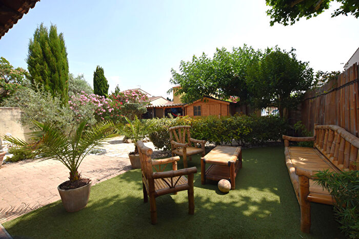 Maison à vendre - Cabannes - 6 pièces - 4 chambres