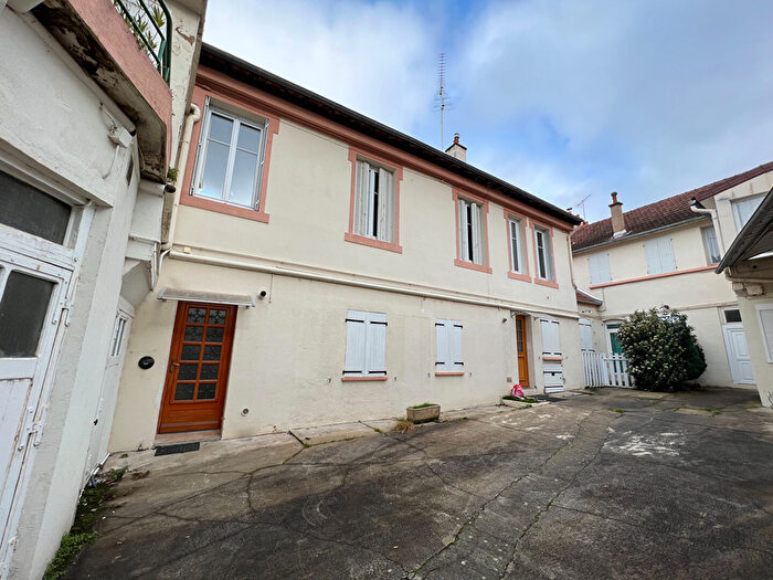 Appartement 3 pièces à Moulins, Centre-ville, à vendre