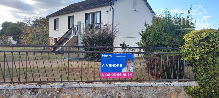 Maison à vendre - Salbris - 5 pièces - 3 chambres