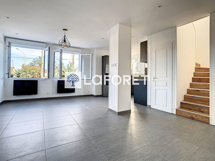 Maison à louer - Thouars - 4 pièces - 3 chambres