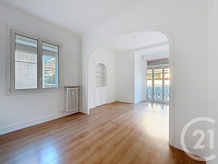 Appartement à louer - Cannes, Pointe Croisette - 2 pièces - 1 chambre