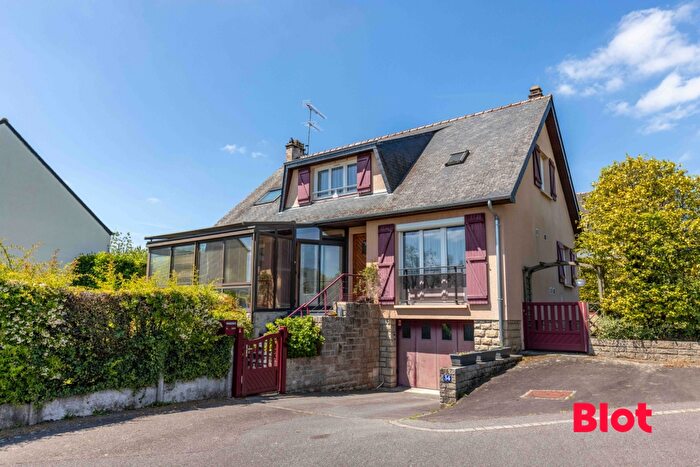 Maison 5 pièces à Châteaubourg, à vendre
