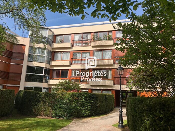 Le Chesnay, Pré-Vert : Appartement 5 pièces à vendre
