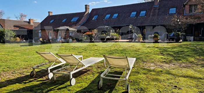 Maison à vendre - Saint-Viâtre - 9 pièces - 6 chambres