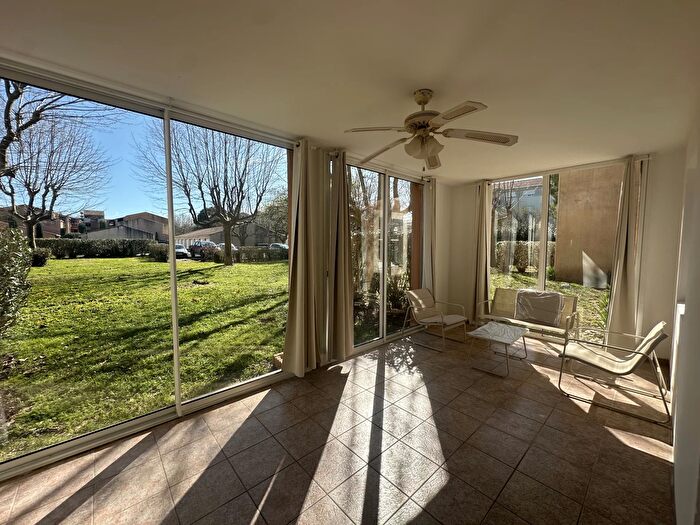 Appartement à vendre - Saint-Martin-de-Crau - 4 pièces - 2 chambres