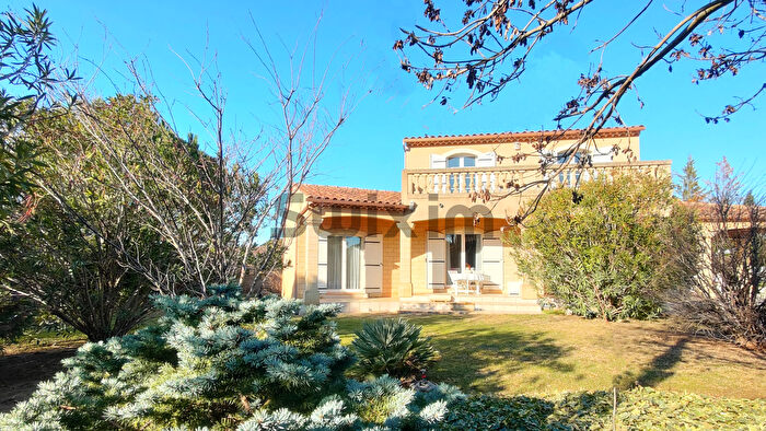 Maisons à vendre et appartements à louer - 1