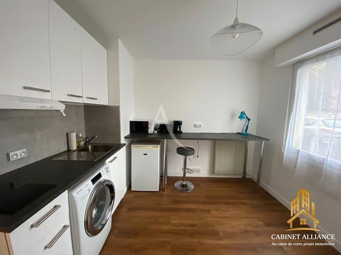 Appartement 1 pièce à Melun, Rive de Seine, Sud, à louer