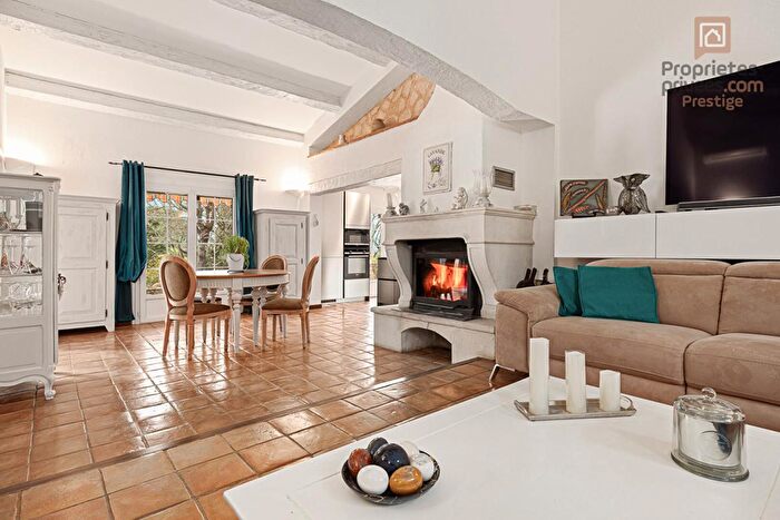 Maison à vendre - Saint-Paul-en-Forêt - 8 pièces - 7 chambres