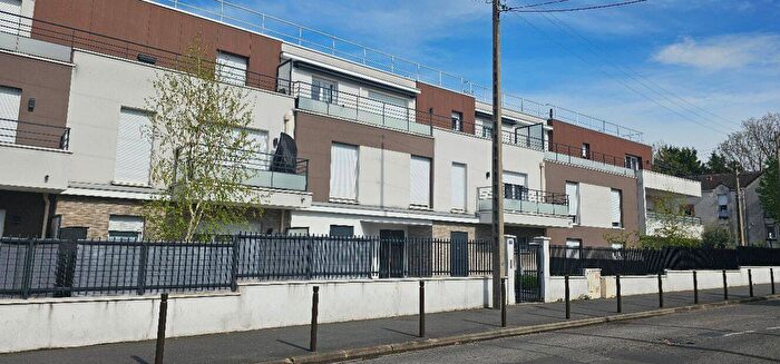 Joinville-Paul Bert, Livry-Gargan : Appartement 3 pièces à louer