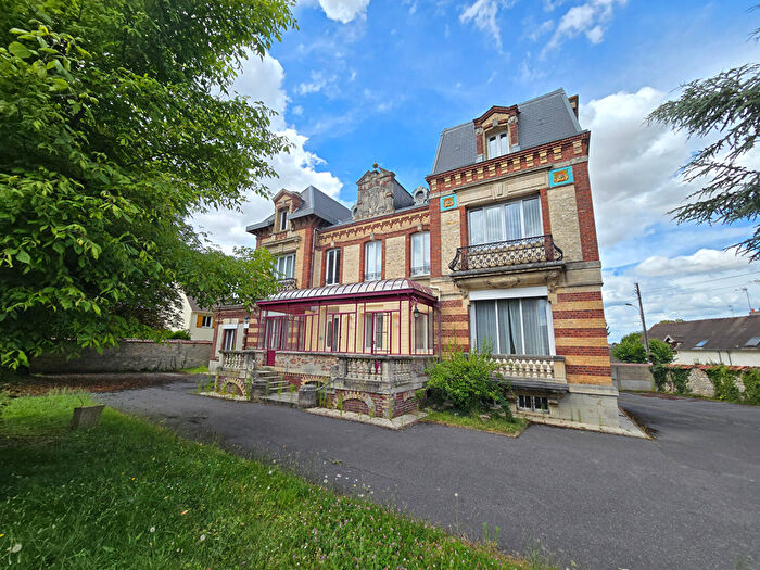 Maison à vendre - Crépy-en-Valois, Ramon - 14 pièces