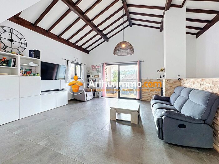 Maison 5 pièces à vendre à Artas