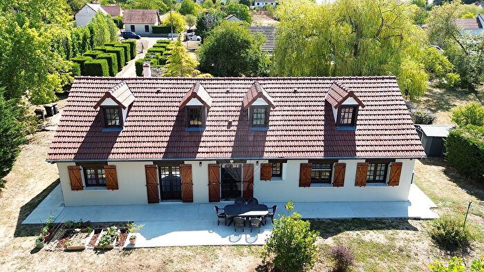 Varennes-Vauzelles : Maison 8 pièces à vendre