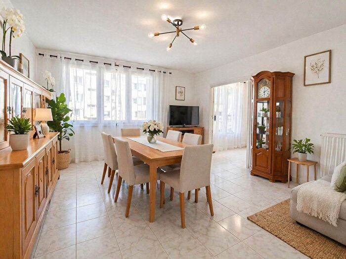 Appartement à vendre - Mérignac, Centre-ville - 5 pièces - 3 chambres