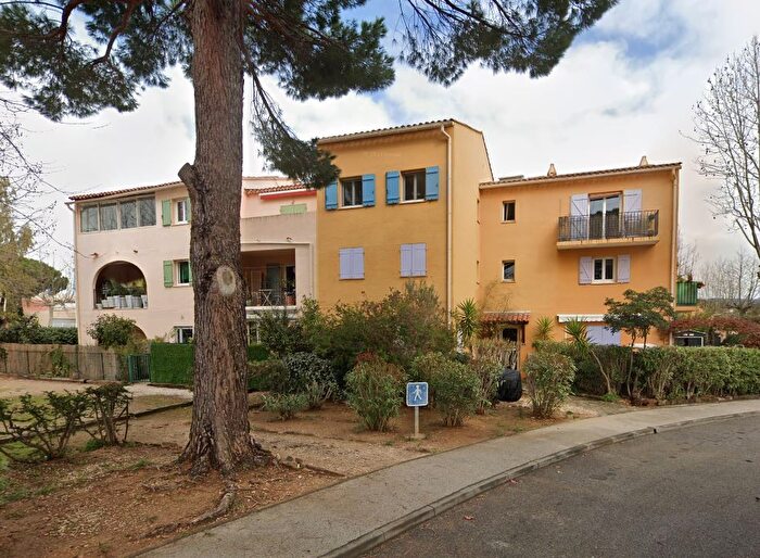 Appartement 2 pièces à La Londe-les-Maures, Centre-ville, à louer