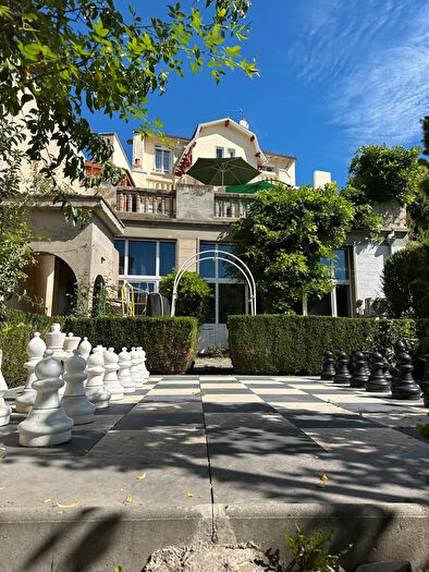 Maison à vendre - Brives-Charensac - 9 pièces - 5 chambres