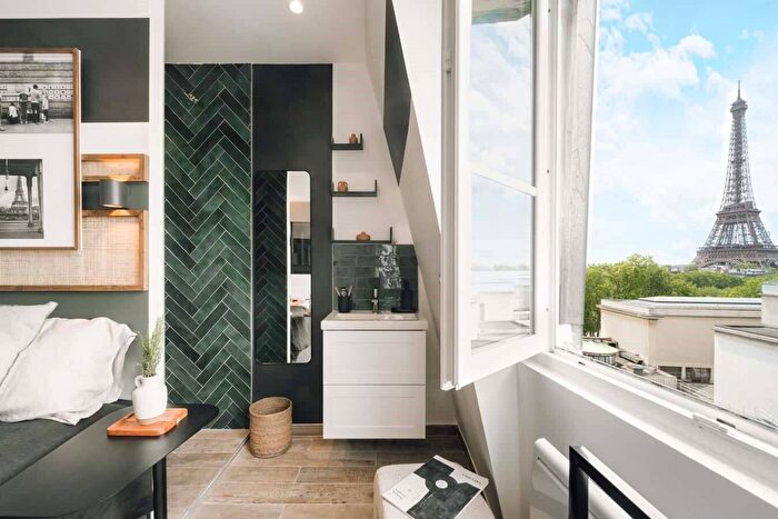 Appartement à louer - Chaillot, Paris ème arrondissement - 1 pièce