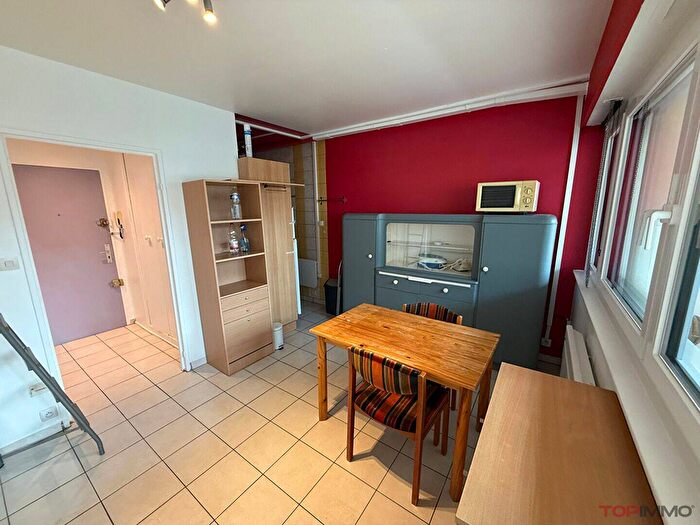 Centre Historique-Est, Mulhouse - Appartement 1 pièce à louer