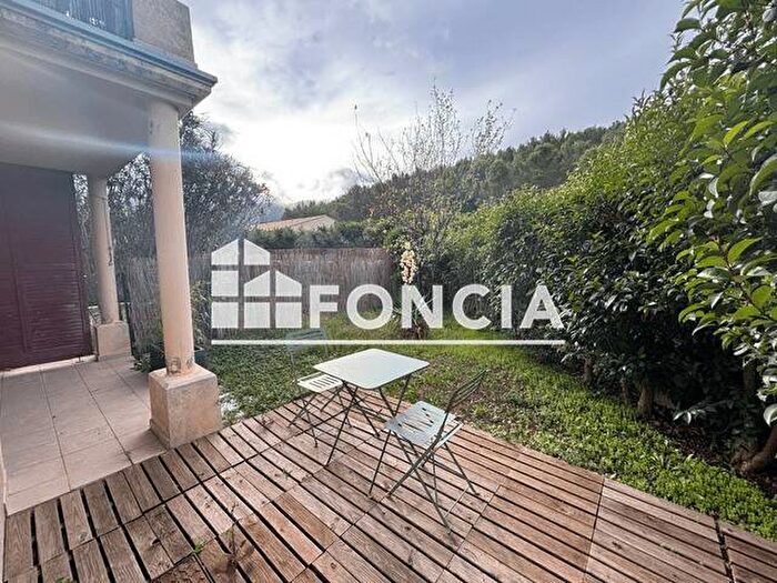 Appartement à louer - Vauvenargues - 2 pièces - 1 chambre