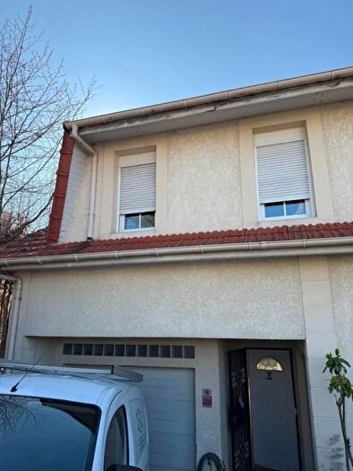 Maison à vendre - Saint-Denis - 6 pièces - 4 chambres