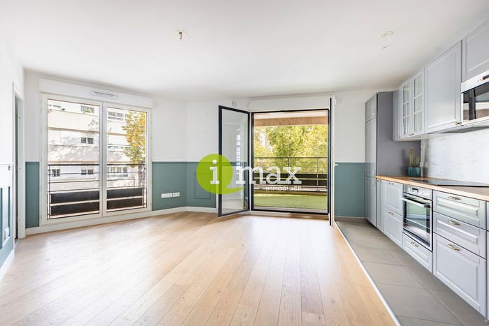 Clichy, Centre-ville : Appartement 4 pièces à vendre