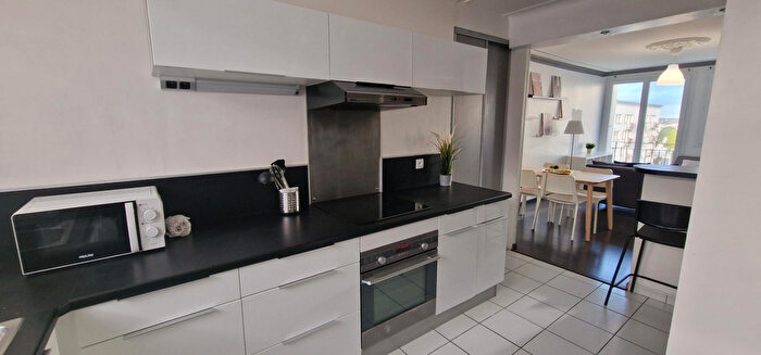 Appartement à louer - Brest, Saint-Martin, Kérigonan - 4 pièces - 3 chambres